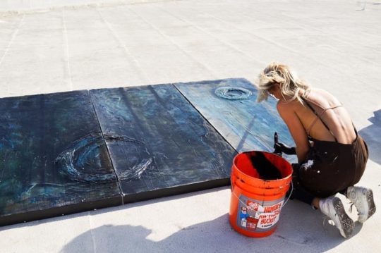 The interview of Rachel T Harris between her “angelic” appearance and ...